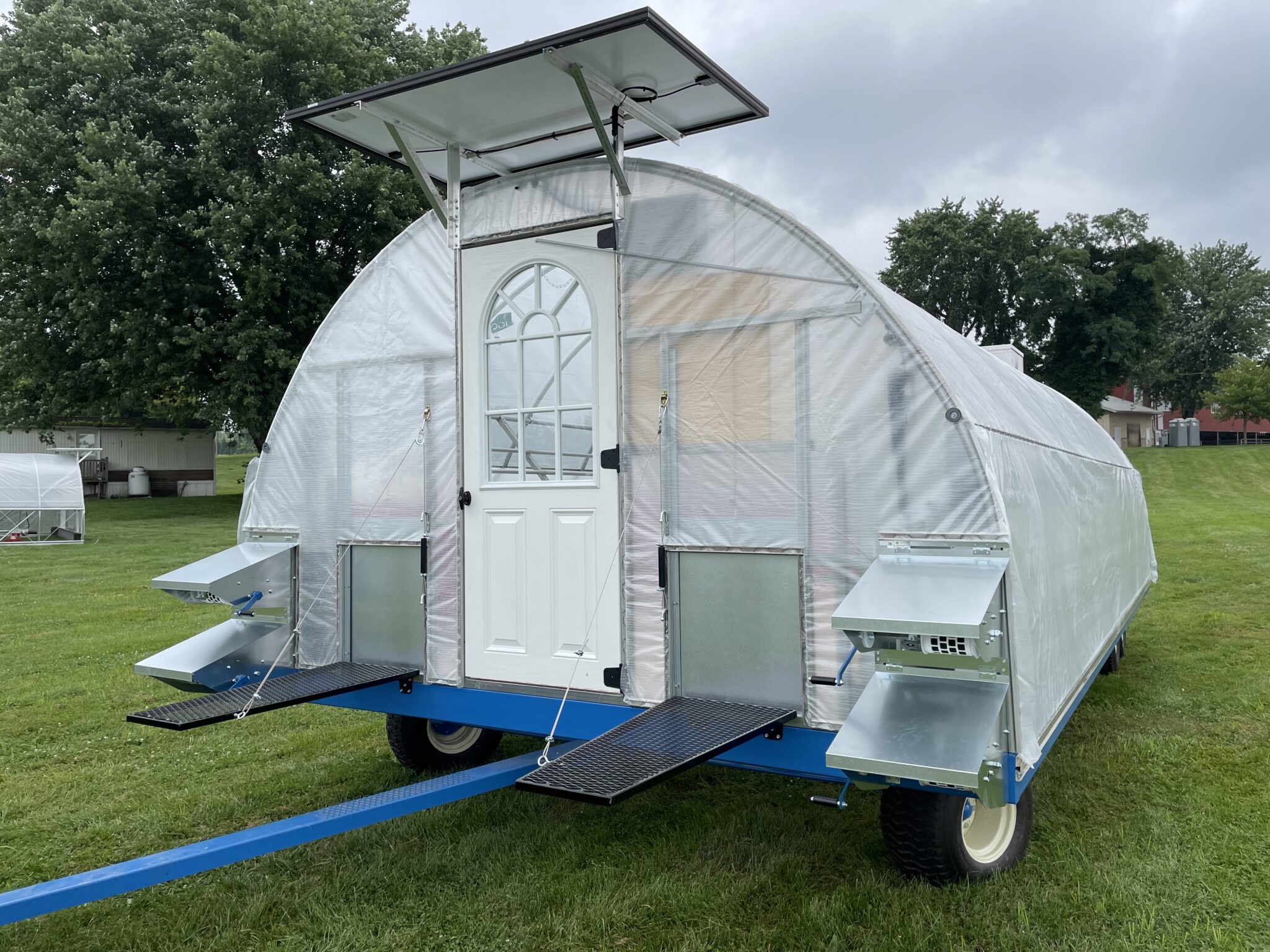 Mobile Chicken House Model 650